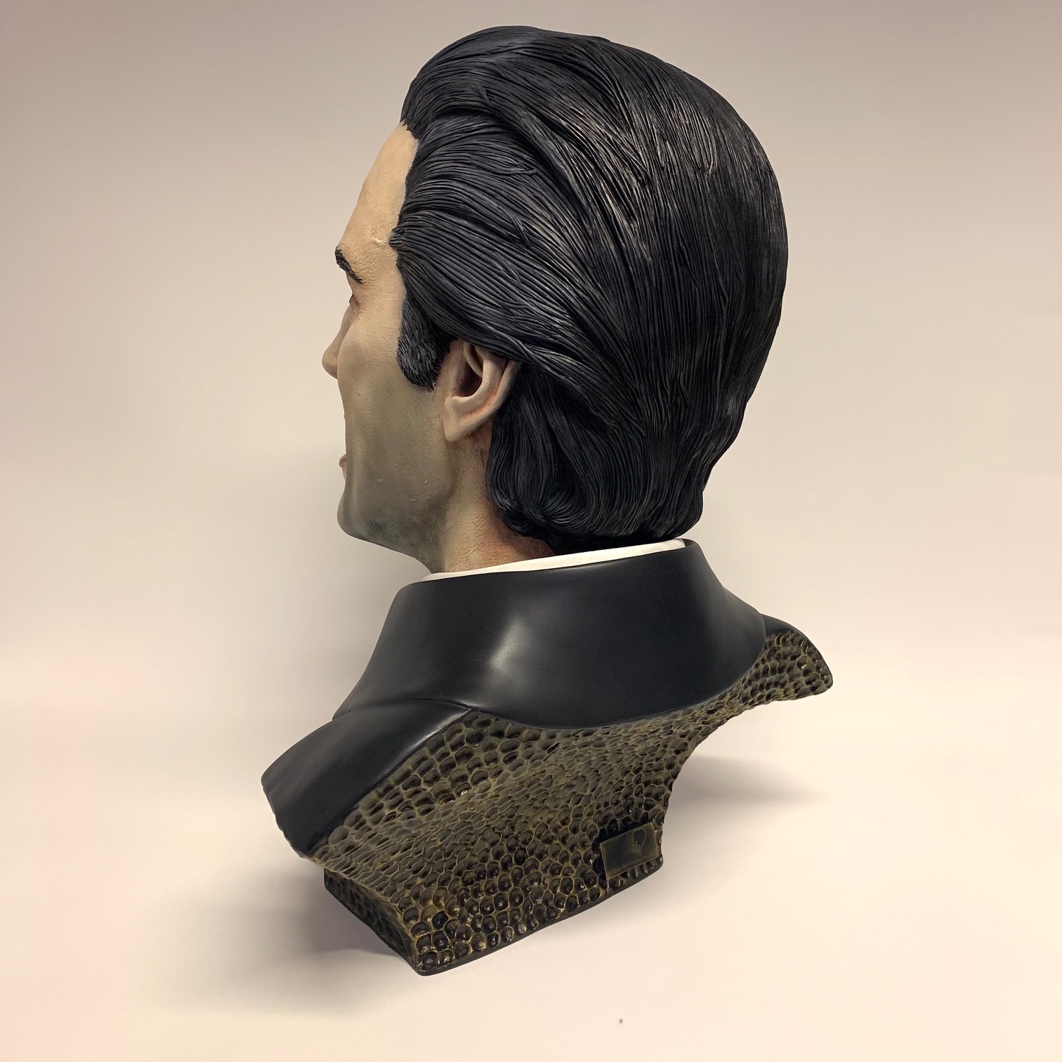 Black Heart Models 1:1 Scale Dracula Bust | Mad About Horror